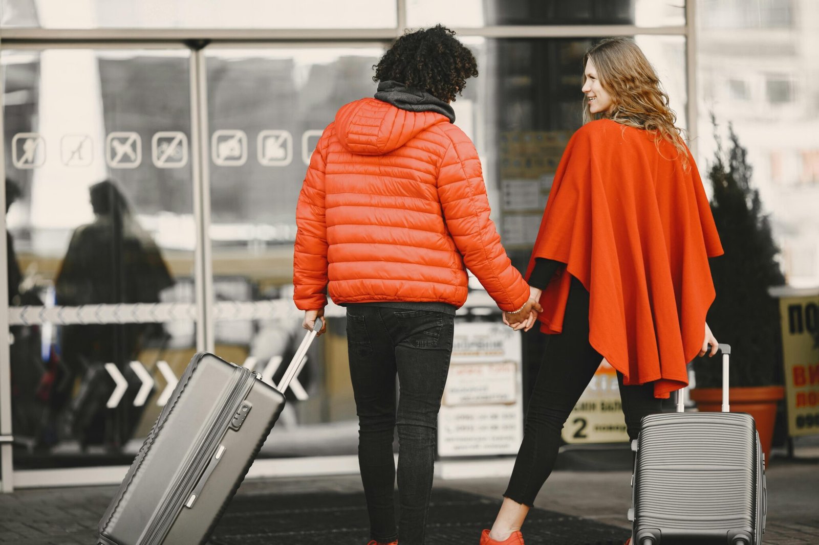The History of Ponchos: From Tradition to UK Streetwear - Poncho vibe